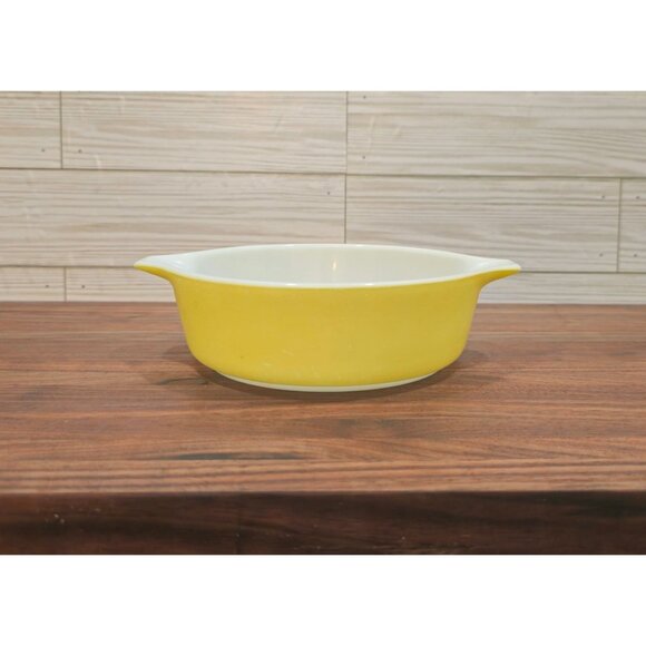 Pyrex | Kitchen | Vintage Sunflower Daisy Yellow Pyrex 47 Onepint ...